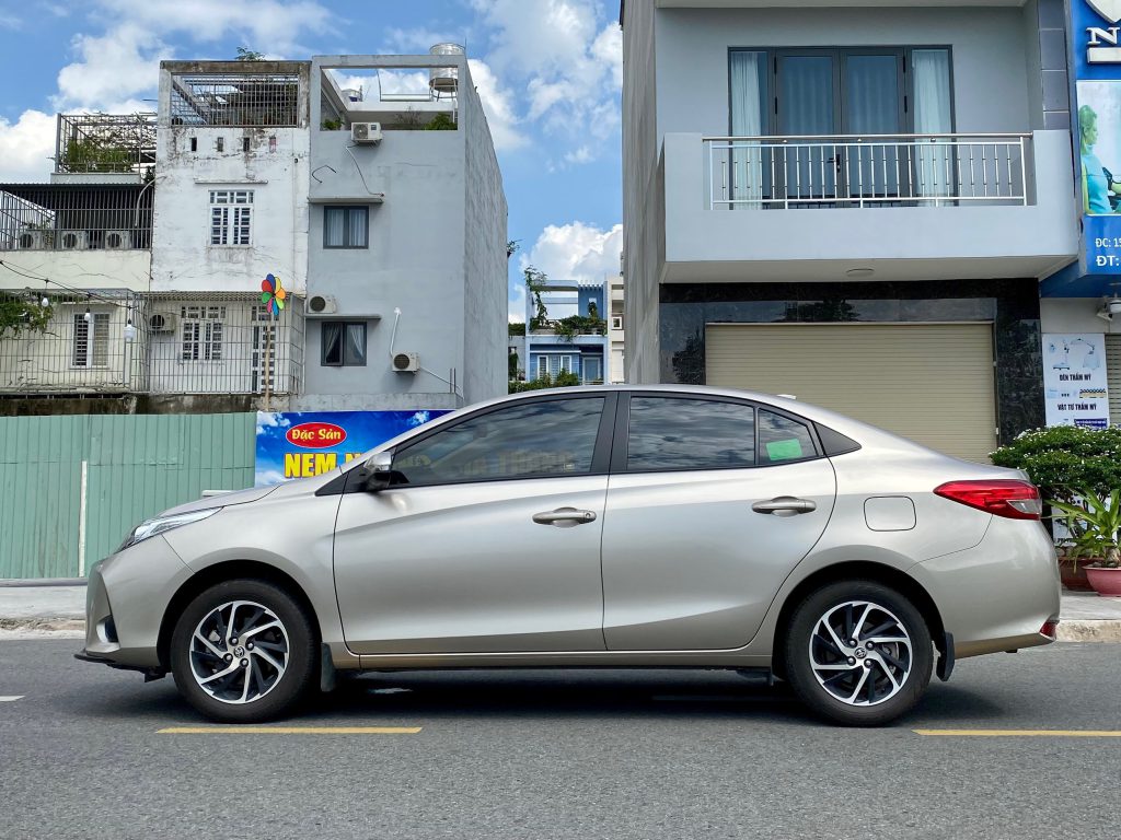 Toyota Vios 2021 E-CVT Màu Vàng Cát - Toyota Ninh Bình